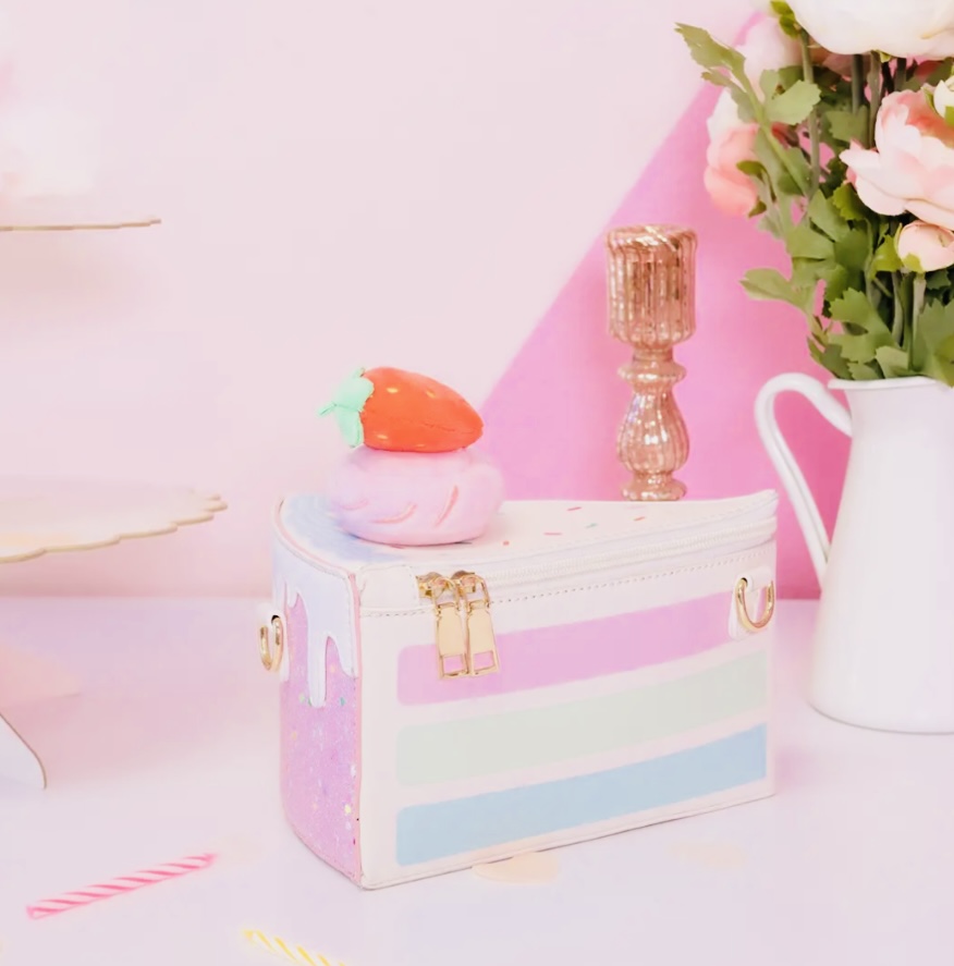 Bewaltz -Strawberry Cake Hand Bag - Leo & Lou